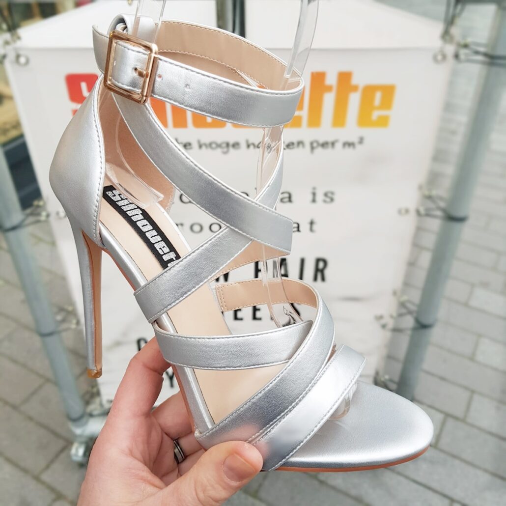 Zilveren sandalen met hoge hak in grote maten | Silhouette